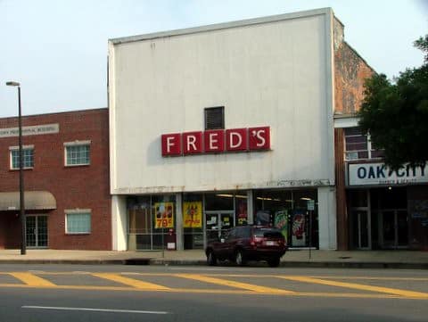 These Are The Top 10 Nostalgic Stores That No Longer Exist