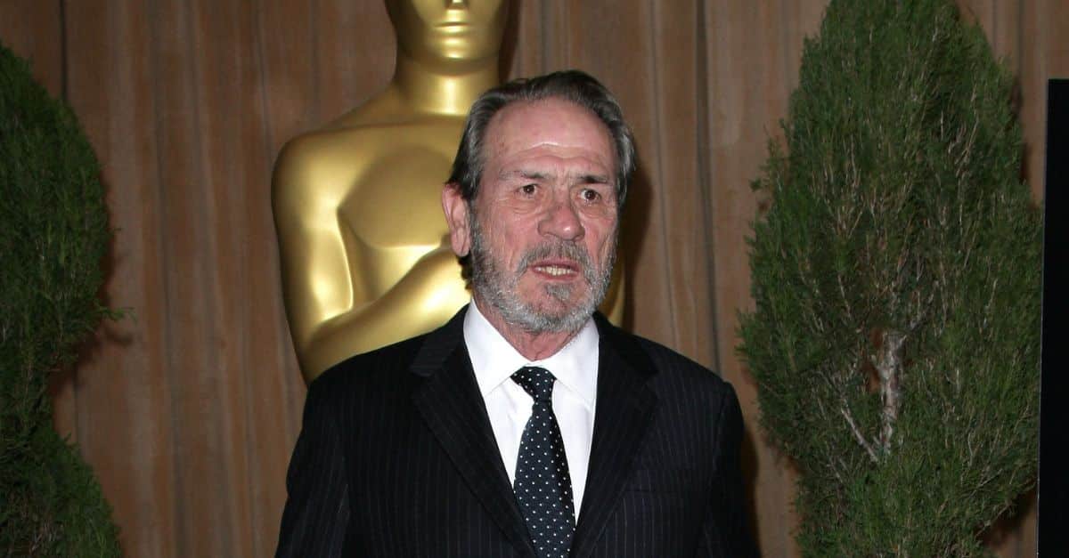 Tommy Lee Jones' Friends Raise Concerns About Actor's 'Frail ...