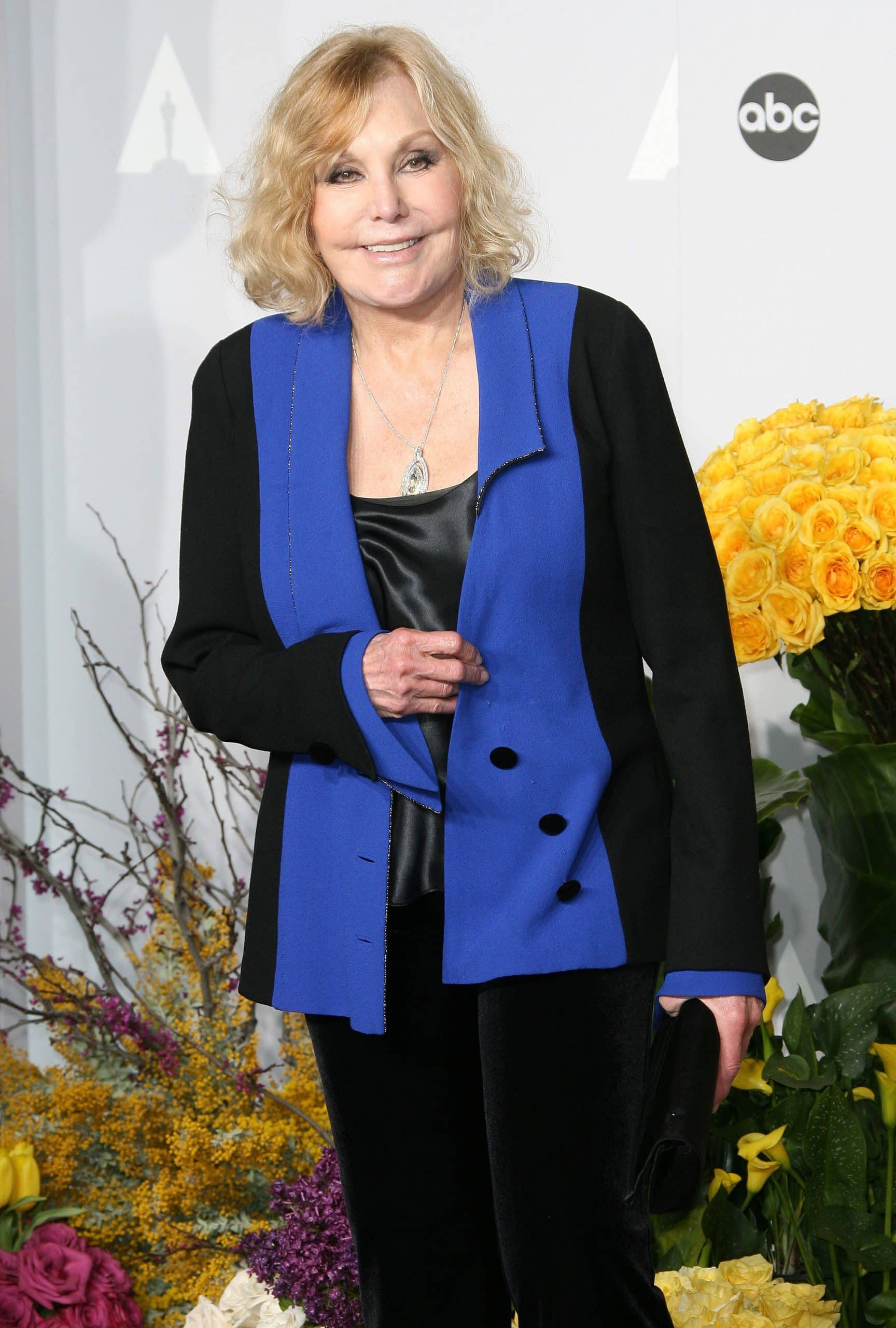 'Vertigo' Star Kim Novak Celebrates 91st Birthday With "Friends And ...
