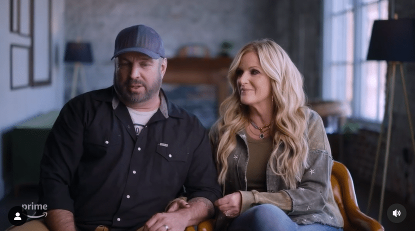 Trisha Yearwood, Garth Brooks Serve Their Wedding Cake At His New Nashville Bar