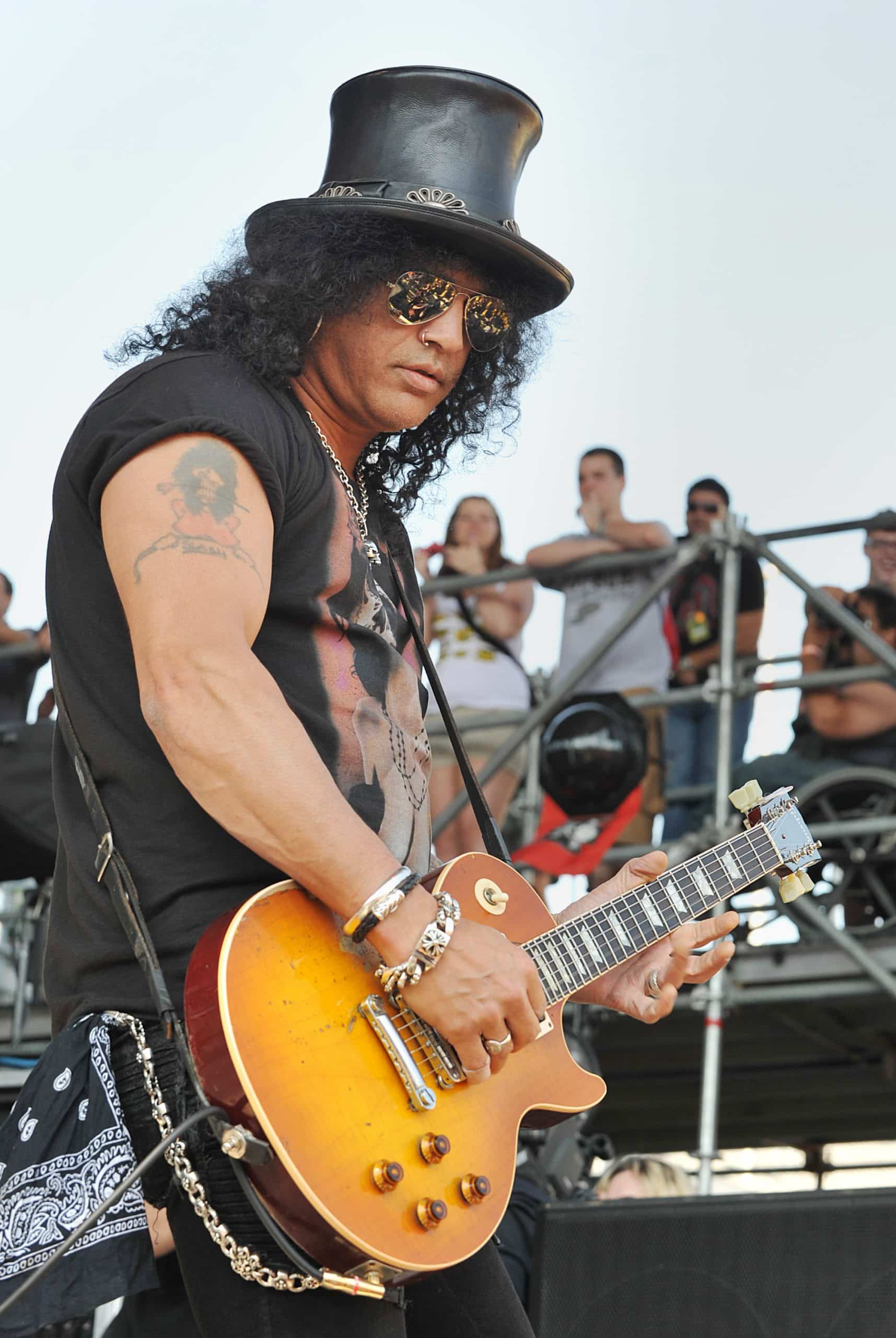 Wolfgang Van Halen Joins Slash, Ryan Gosling To Sing 'Barbie' Song At ... Wolfgang Van Halen Joins Slash, Ryan Gosling To Sing 'Barbie' Song At ...