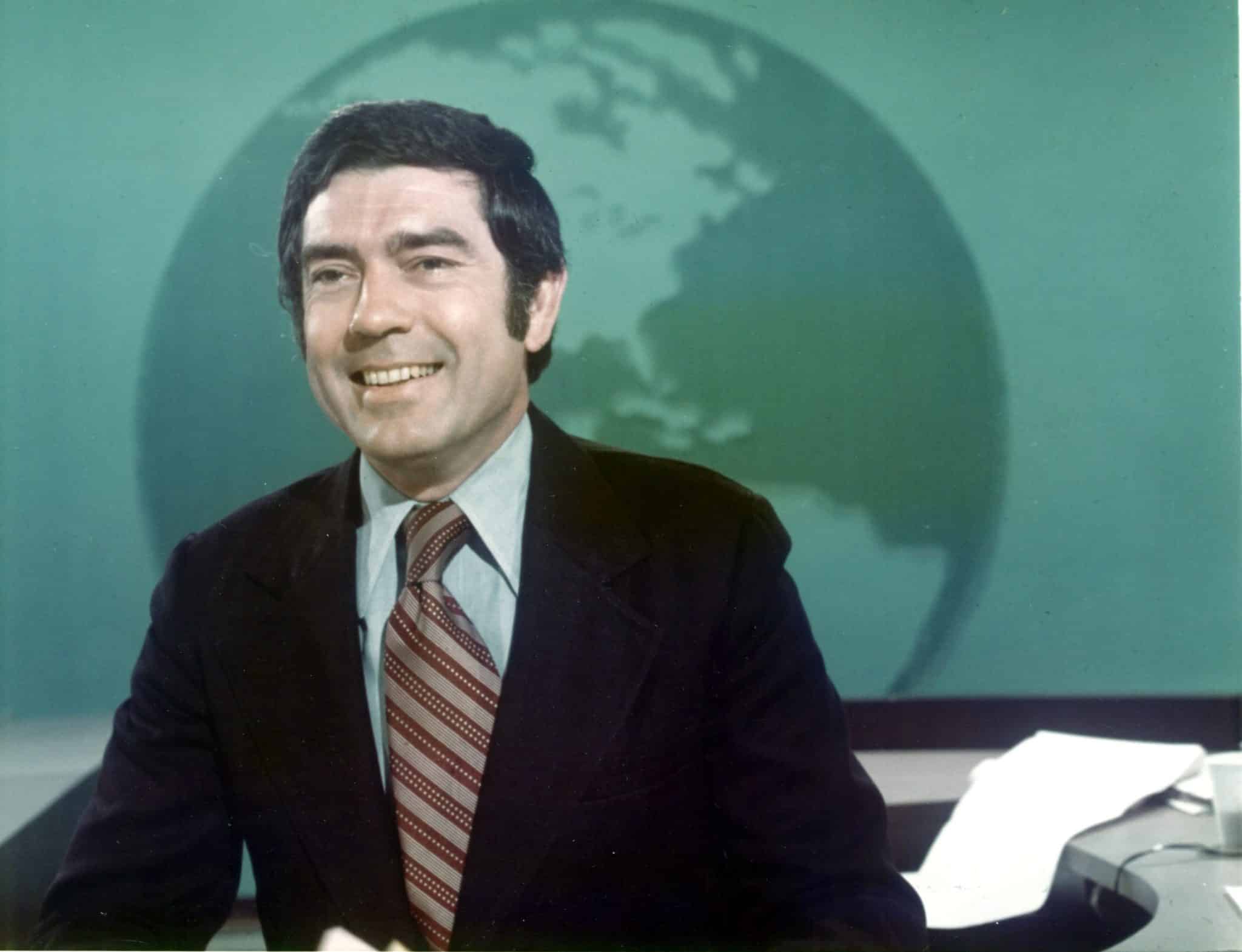 92-Year-Old Dan Rather Returns To CBS News For First Time In Almost 20 ...