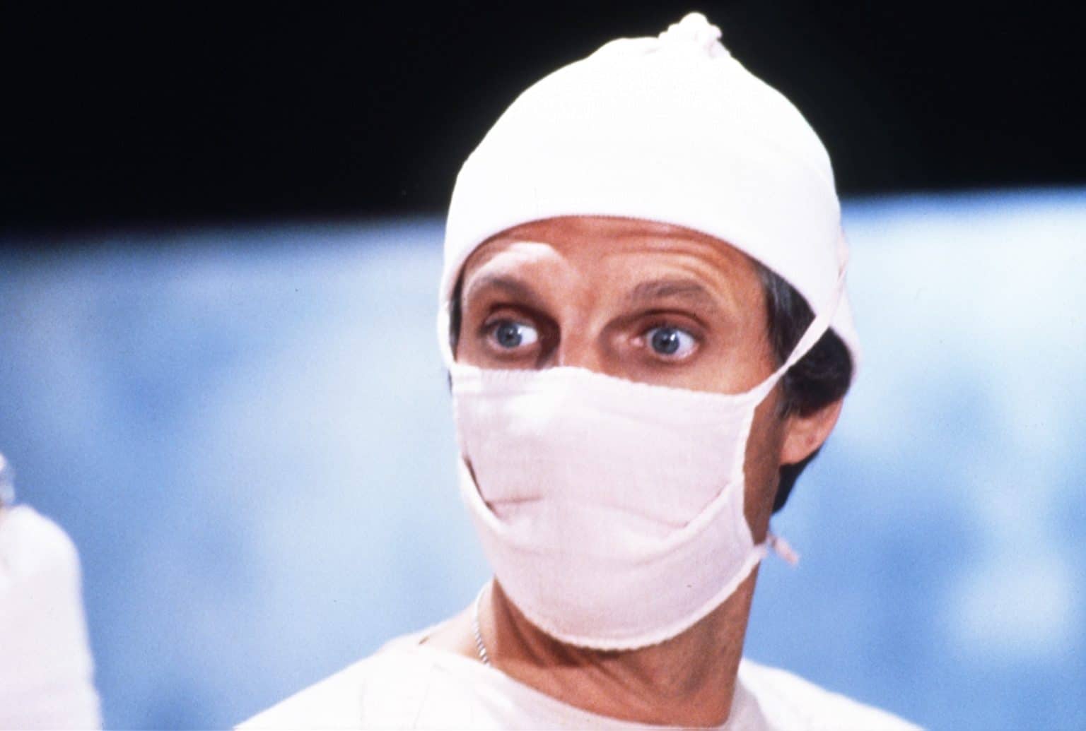Alan Alda Used His 'M*A*S*H' Knowledge To Shock Everyone When He Needed ...