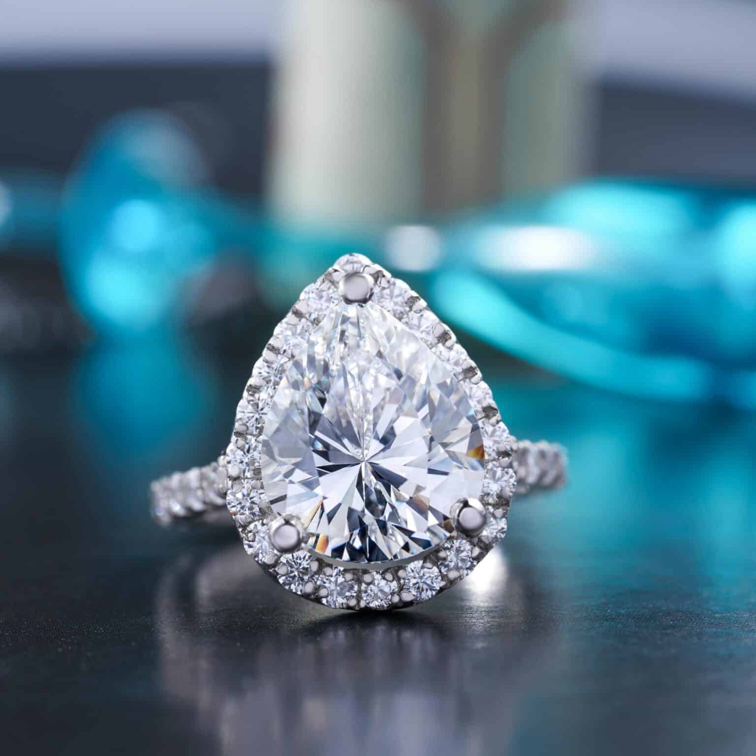 Adele's Big New Engagement Ring Brings Back Pear-Shaped Diamond Frenzy ...