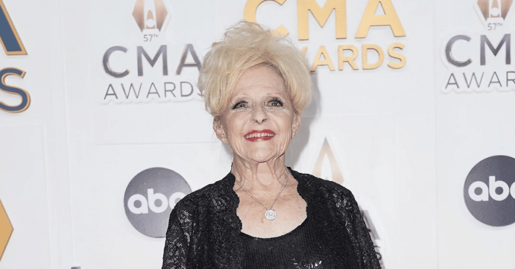 Brenda Lee Reveals Inspo For ‘Rockin’ Around The Christmas Tree’