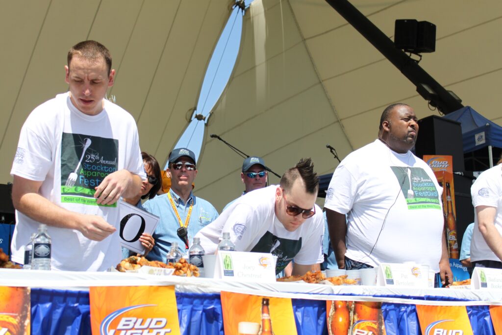 Joey Chestnut Returns To Glory With 'Land Of 10,000 Calories'
