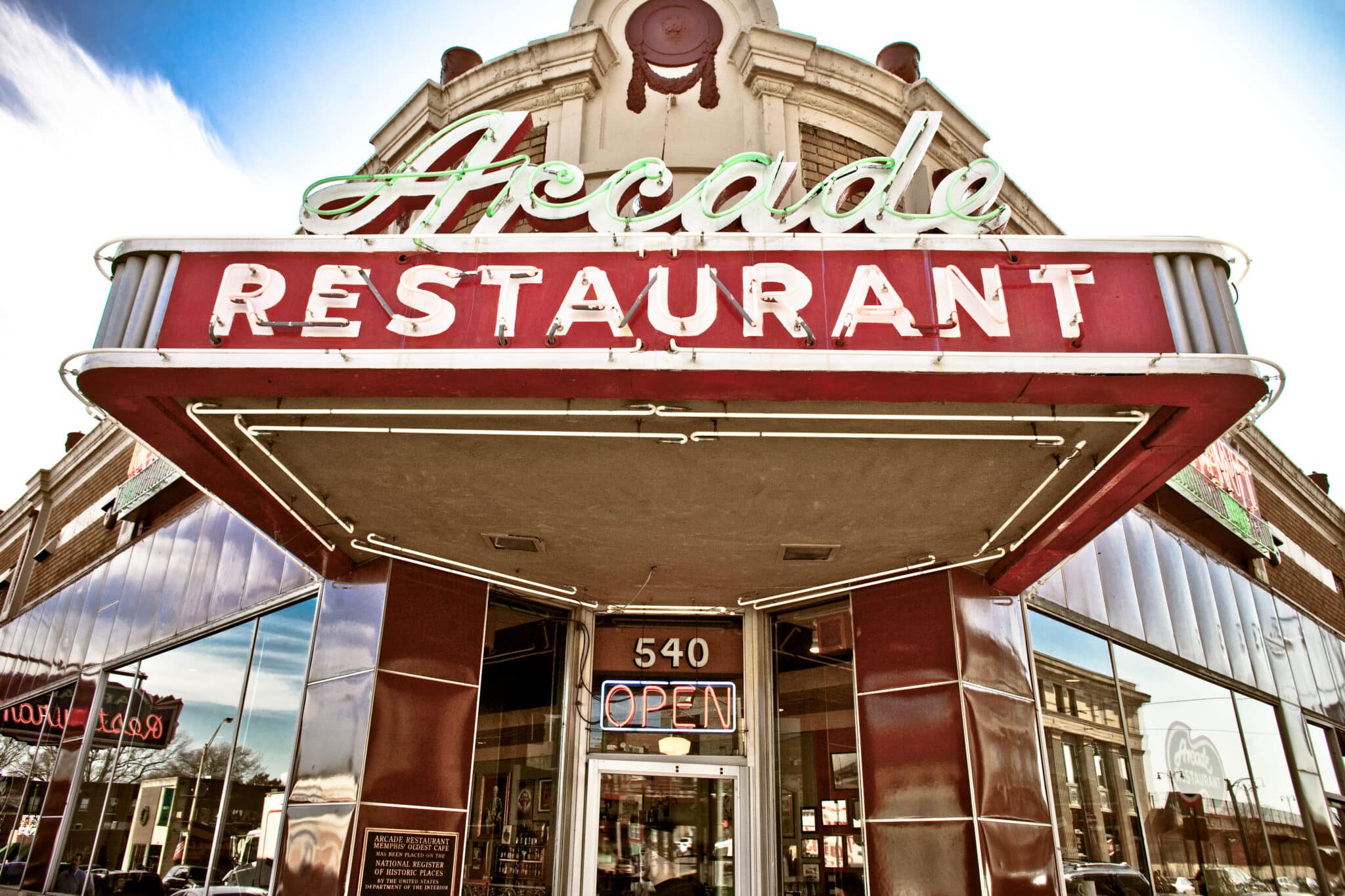 The Arcade Memphis: Elvis Presley’s Favorite Diner Still Thrives