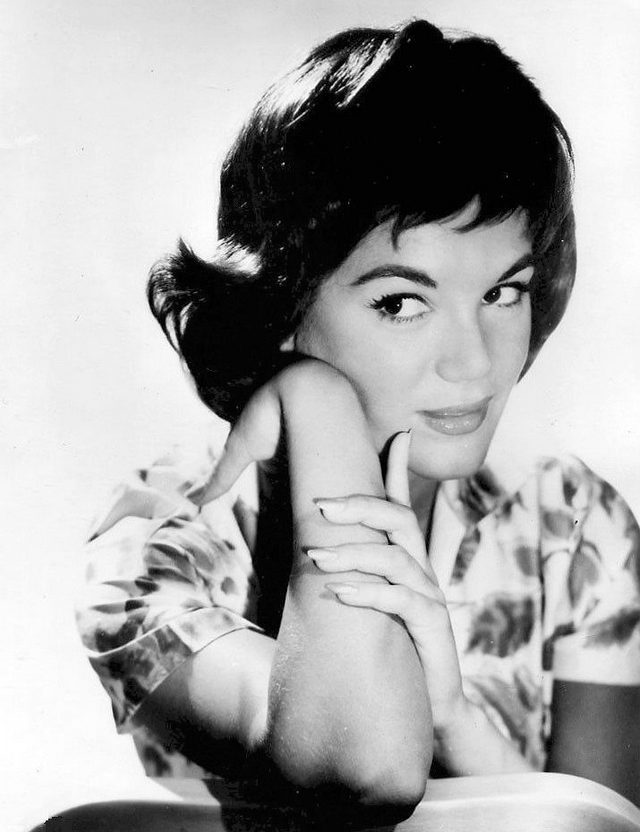 "Pretty Little Baby" Singer Connie Francis Dies At 87